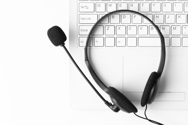 今さら聞けないWeb会議の基本。環境は？背景は設定する？ - Kagg.jp